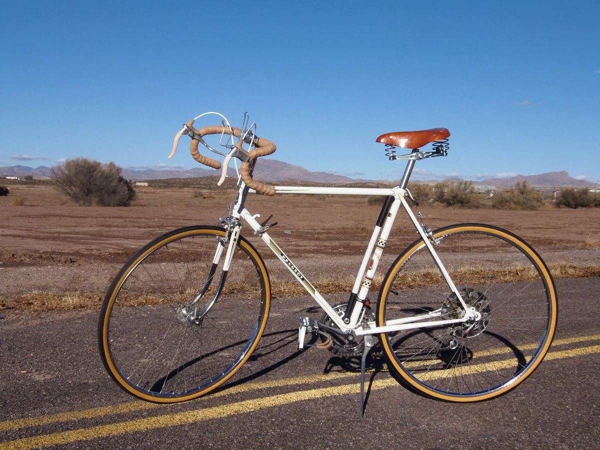 Beautiful Fully Refurbished 1975 Peugeot UO-8 Touring 10 speed